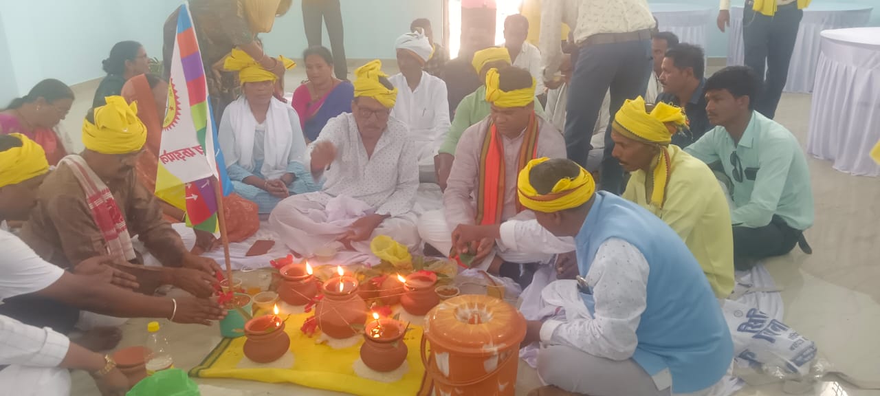 जीपीएम जिले में नवनिर्मित सर्व आदिवासी समाज भवन का हुआ लोकार्पण ...